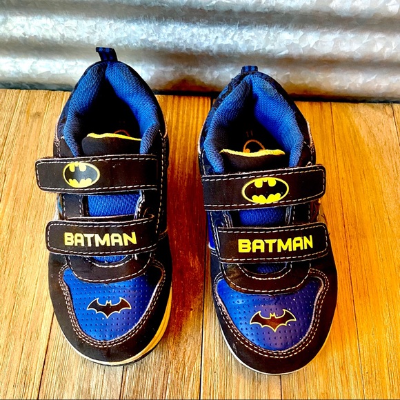 Batman | Shoes | Batman Boys Athletic Sneakers Size 1 | Poshmark